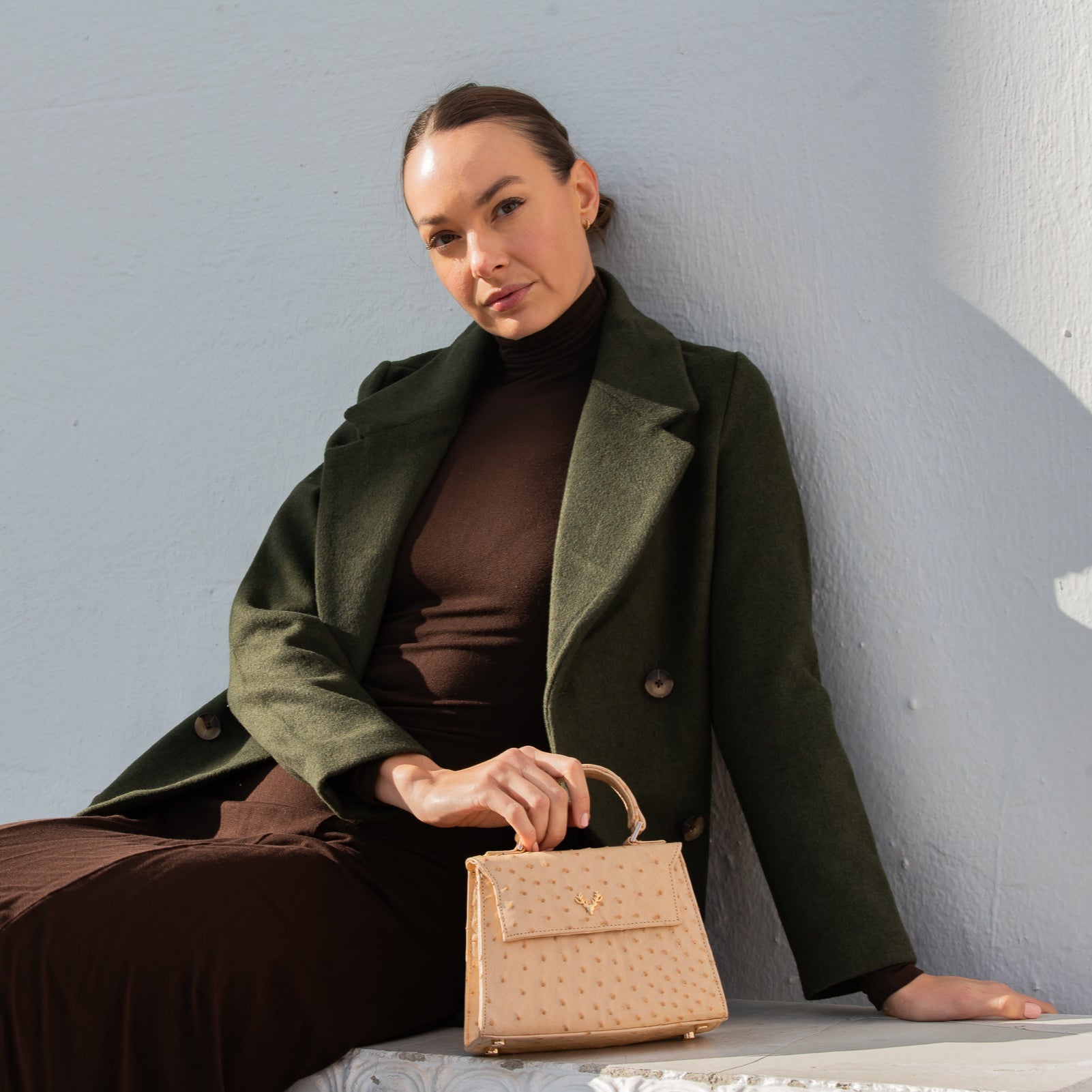 Jessica Mini Ostrich Top Handle – Taxidermy